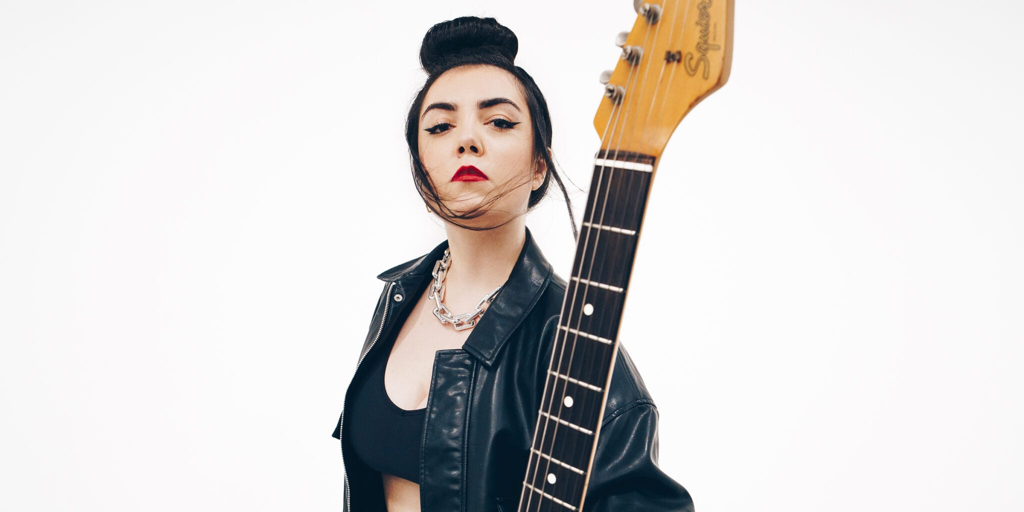 Discovering Hoshi: The Rising Star in French Music